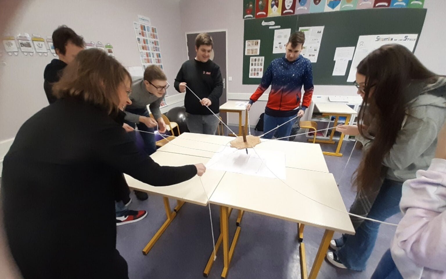 Un atelier « travail en équipe » pour les élèves d’ULiS | Lycée ...